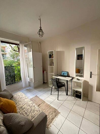 Muette Sud, Paris 16ème arrondissement : Appartement 1 pièce à louer