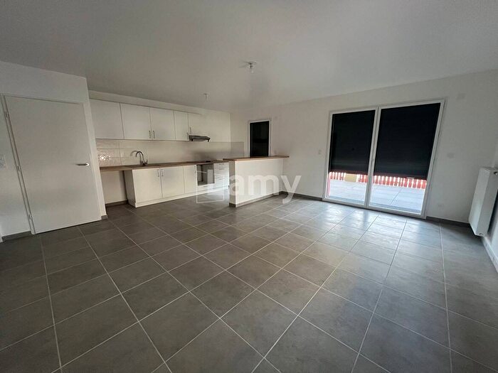 Appartement à louer - Saint-Fons - 3 pièces - 2 chambres