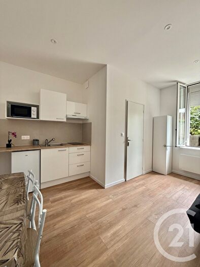 Yzeure, Les Bataillots : Appartement 1 pièce à louer
