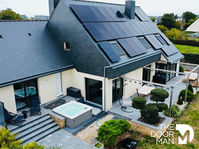 Maison à vendre - Lamballe - 6 pièces - 5 chambres