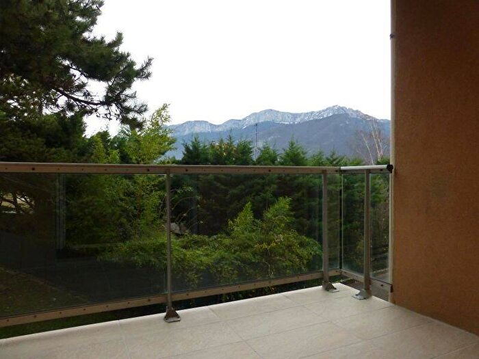 Le Bourg-La Jacquinière-Malossane-Saint Nizier, Voreppe : Appartement 3 pièces à louer