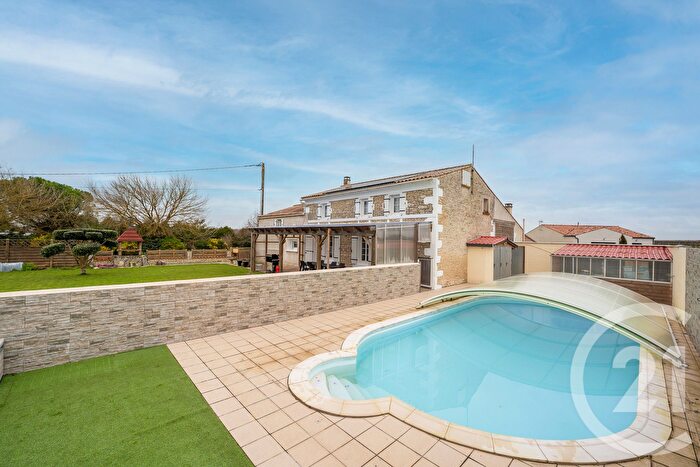 Maison à vendre - Saujon - 10 pièces - 5 chambres