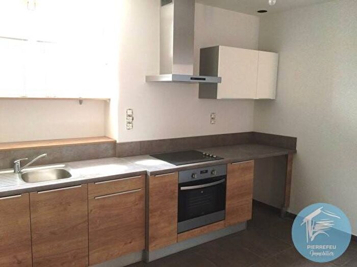 Val dOingt : Appartement 4 pièces à louer