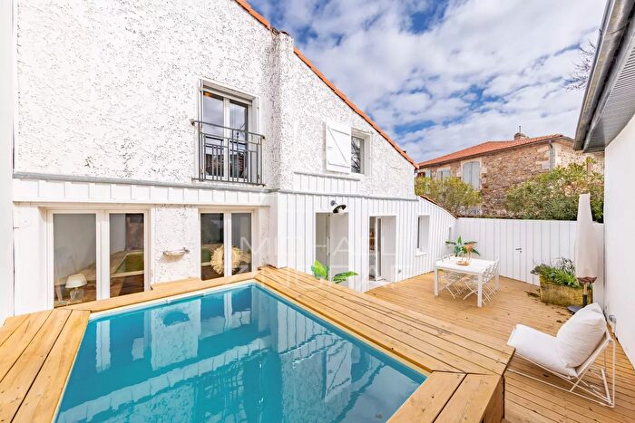 Maison à vendre - La Teste-de-Buch, Centre-ville - 5 pièces - 4 chambres