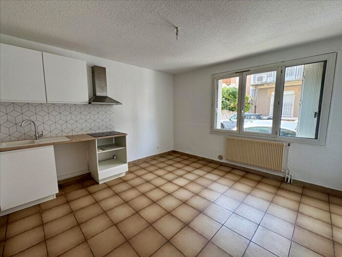 Appartement 2 pièces à louer à Béziers, Champ de Mars