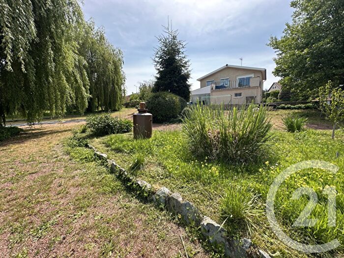 Maison à vendre - Commelle-Vernay - 6 pièces - 4 chambres