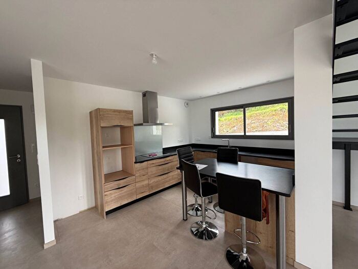 Maison à louer - Souraïde - 4 pièces - 3 chambres