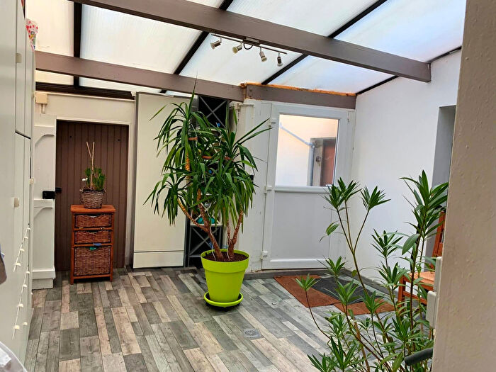 Maison 7 pièces à Moussy, à vendre