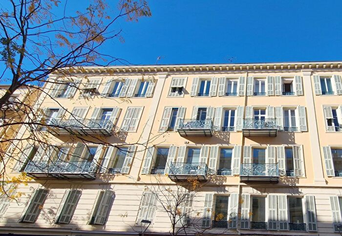 Appartement à vendre - Nice, Centre-ville - 12 pièces