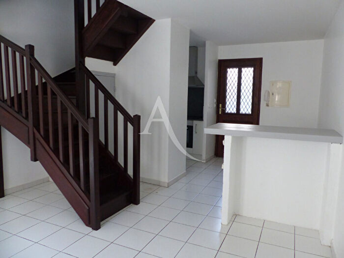La Calmette : Appartement 3 pièces à louer