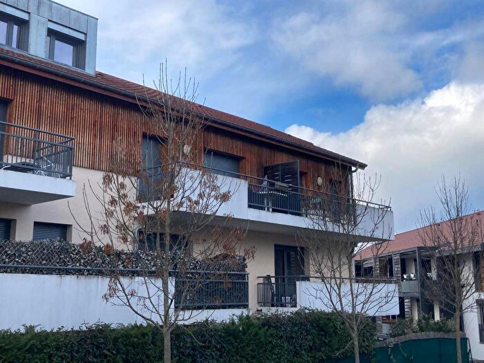 Appartement à louer - Chens-sur-Léman - 2 pièces - 1 chambre