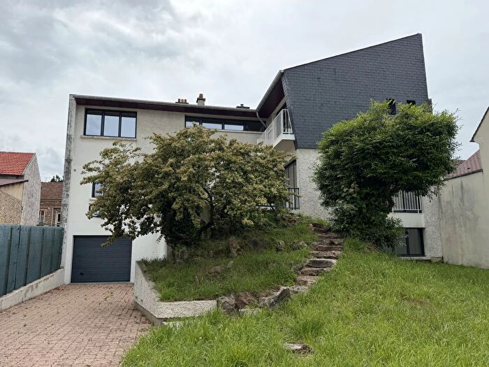 Maison 9 pièces à vendre à Chambourcy
