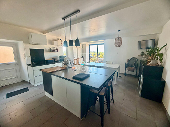 Montfort-le-Gesnois : Maison 6 pièces à vendre