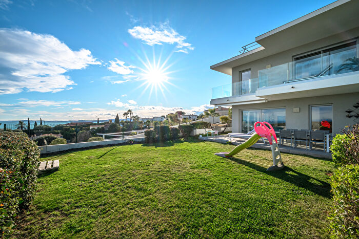 Appartement à vendre - Saint-Laurent-du-Var, Jacquons, Plateaux Fleuris - 4 pièces - 3 chambres