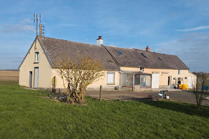 Maison à vendre - Boiscommun - 10 pièces - 4 chambres