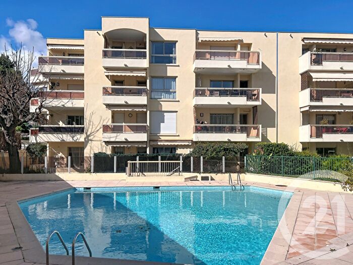 Appartement à vendre - Vallauris, Pertuades - 2 pièces - 1 chambre
