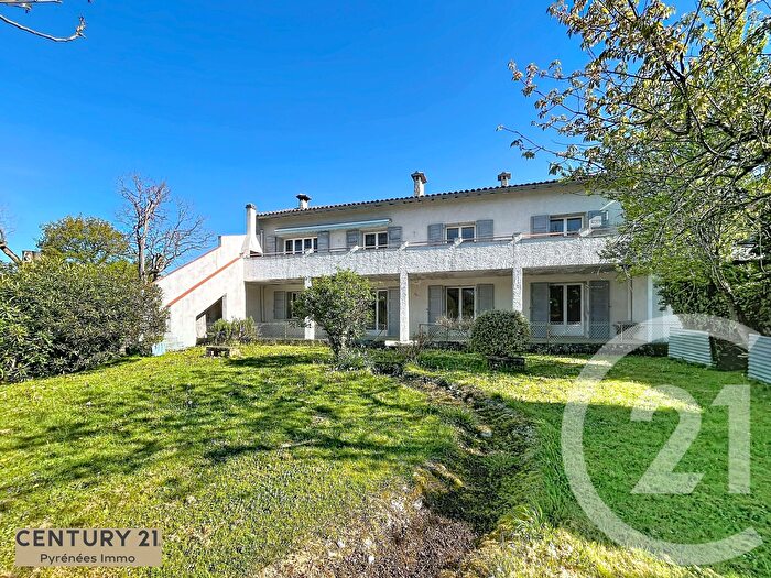 Maison à vendre - Pointis-Inard - 10 pièces - 6 chambres