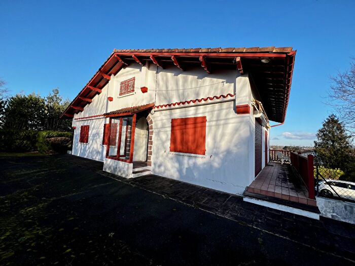 Maison à vendre - Arbonne - 6 pièces - 4 chambres