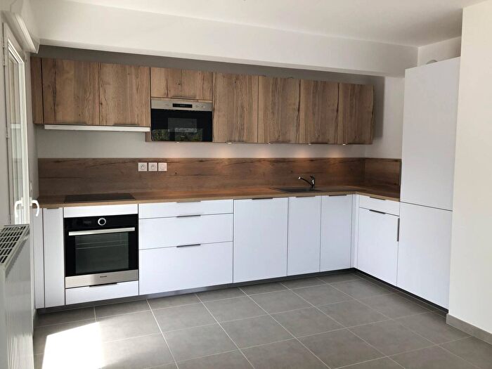 Appartement à louer - Peripherie, Varces-Allières-et-Risset - 3 pièces - 2 chambres