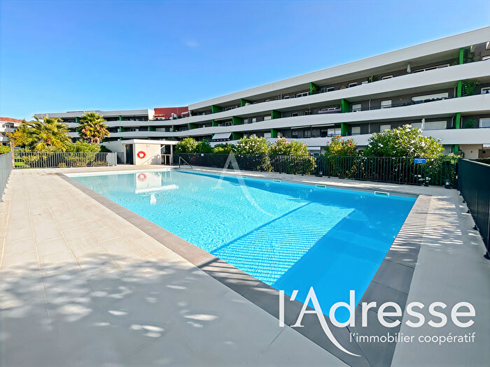 Appartement à vendre - Saint-Cyr-sur-Mer, Gare, La Miolane, Bel-Air - 2 pièces - 1 chambre