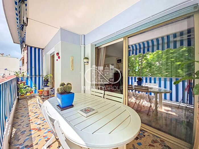 Appartement à vendre - Cagnes-sur-Mer, Centre-ville - 4 pièces - 2 chambres