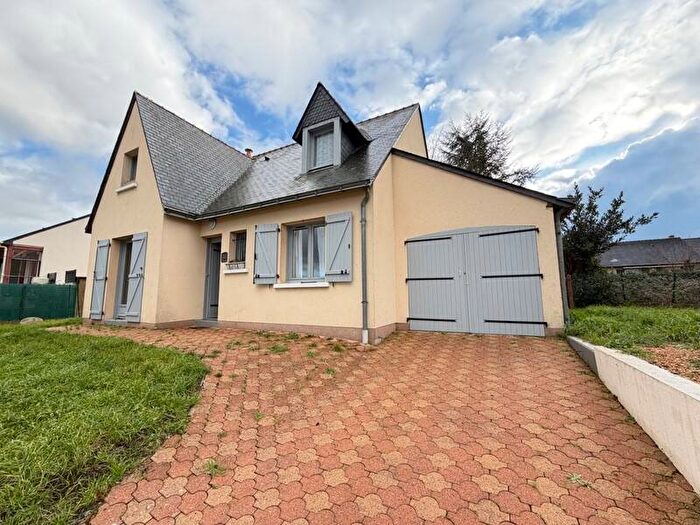 Maison à louer - Tiercé - 6 pièces - 4 chambres