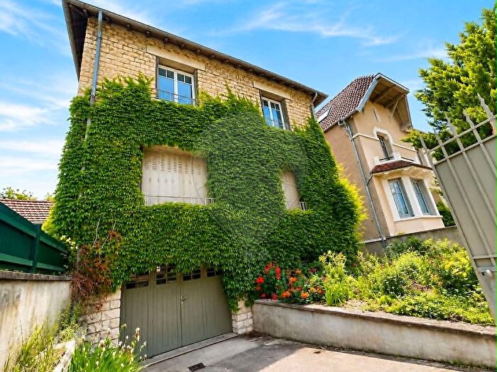 Maison 7 pièces à Nevers, Cathédrale, Jonction, à vendre