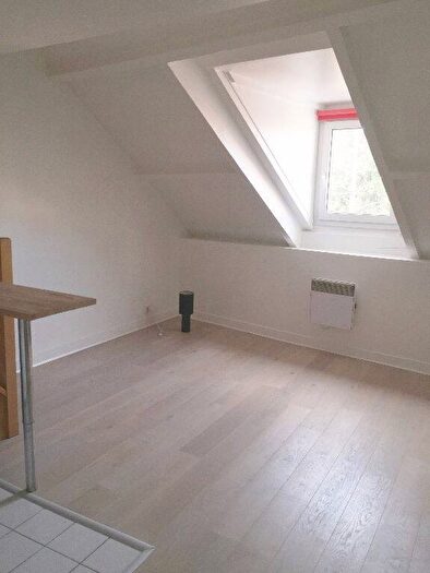 Armagis, Saint-Germain-en-Laye : Appartement 1 pièce à louer