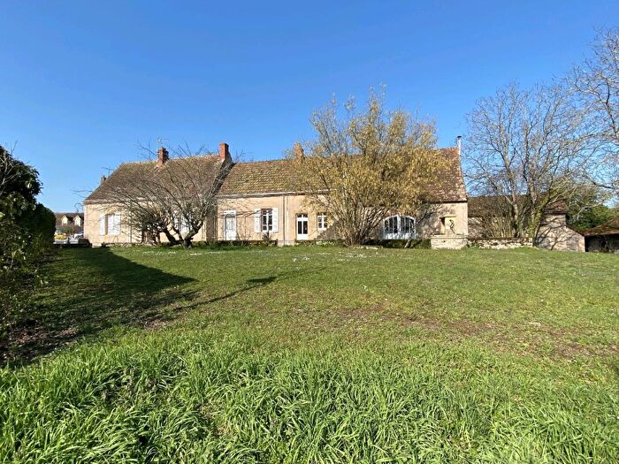 Maison à vendre - Gueugnon - 6 pièces - 3 chambres