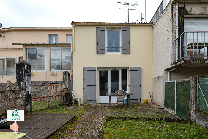 Saint-Florent-des-Bois : Maison 4 pièces à vendre