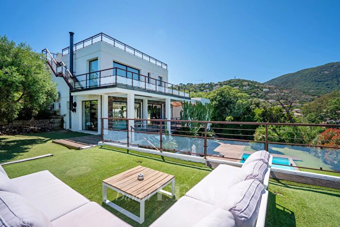 Maison à vendre - Cavalaire-sur-Mer, Le Parc- Frais Vallon, Le Jas - 7 pièces - 5 chambres