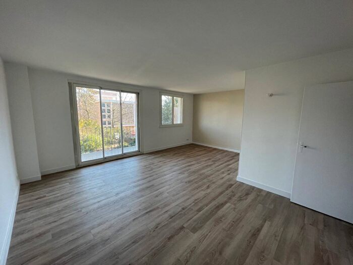 Appartement à louer - Saint-Cloud - 3 pièces - 2 chambres