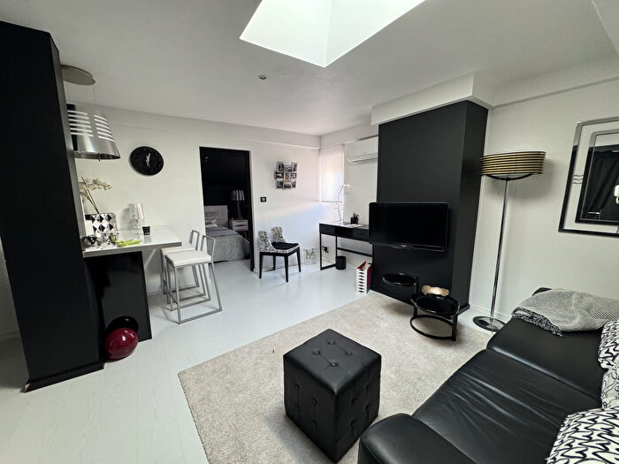 Saint-Jean-de-Luz, Centre-ville - Appartement 1 pièce à vendre