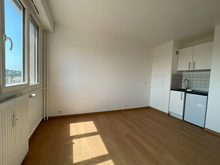 Appartement 1 pièce à louer à Melun, Rive de Seine, Sud