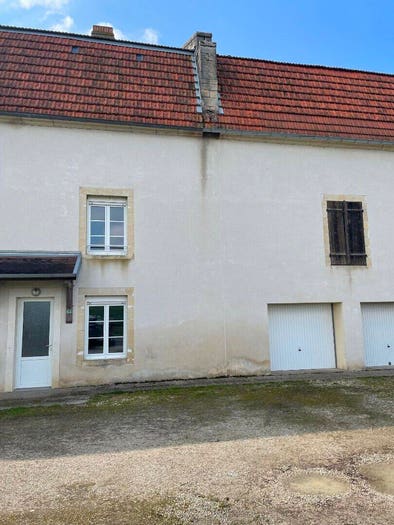 Maison 3 pièces à louer à Beaujeu-Saint-Vallier-Pierrejux-et-Quitteur