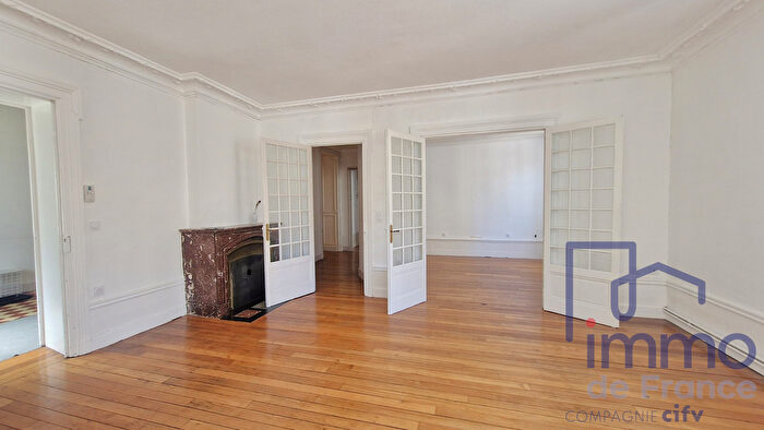 Saint-Étienne, Centre-ville, Peuple, Chavanelle - Appartement 5 pièces à vendre