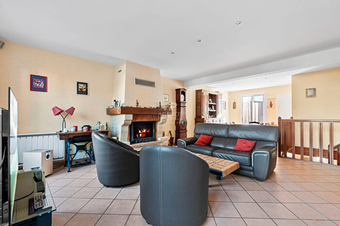 Maison à vendre - Fourqueux - 8 pièces - 5 chambres