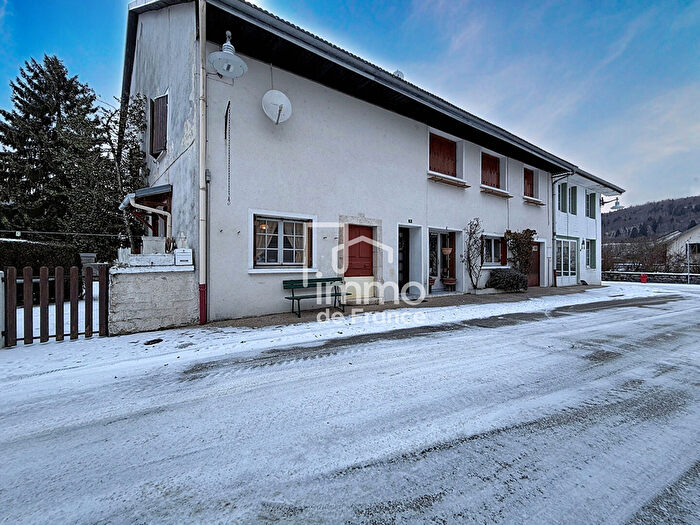 Maison à vendre - Charix - 9 pièces - 6 chambres