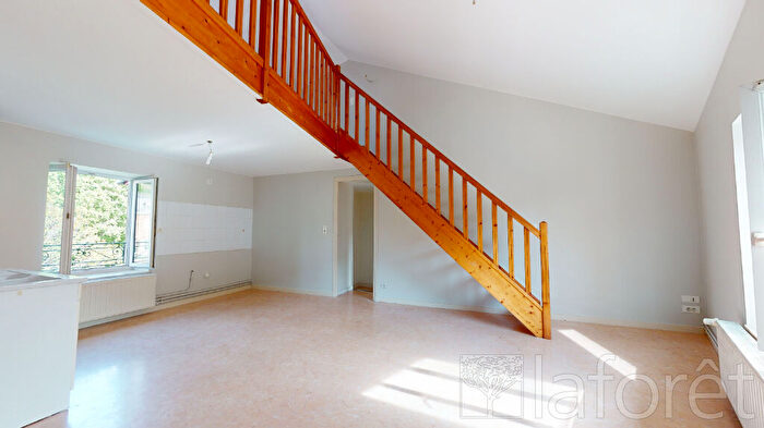 Appartement à louer - Beaujeu - 3 pièces - 2 chambres