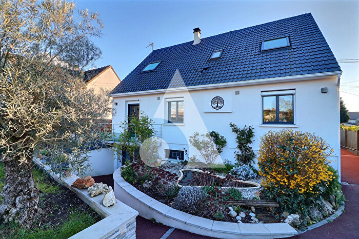 Maison à vendre - Éragny, Pincevents - 6 pièces - 4 chambres