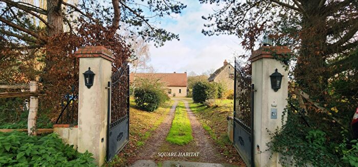 Maison à vendre - Préval - 10 pièces - 4 chambres