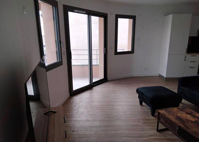 Appartement à louer - Lesparre-Medoc - 3 pièces - 2 chambres