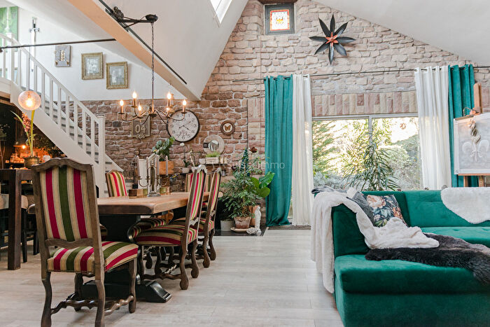 Appartement à vendre - Luxeuil-les-Bains - 6 pièces - 3 chambres