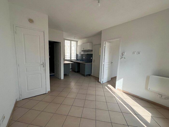 Emile Zola, Béziers : Appartement 2 pièces à louer