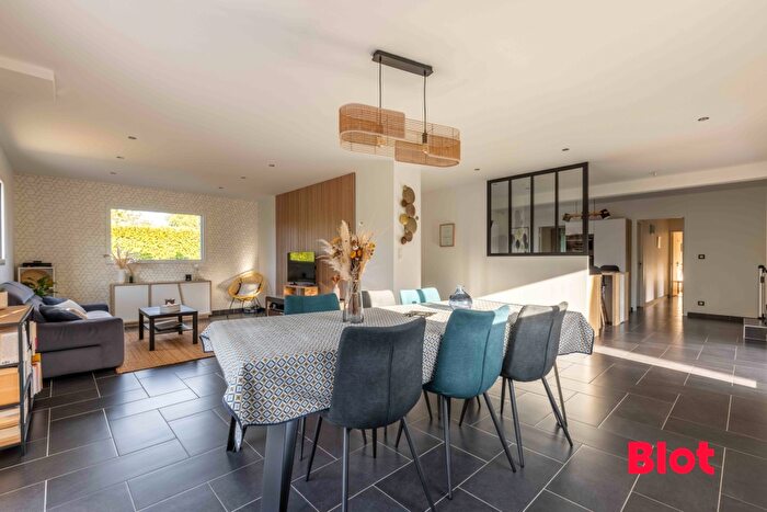 Maison 6 pièces à vendre à Acigné