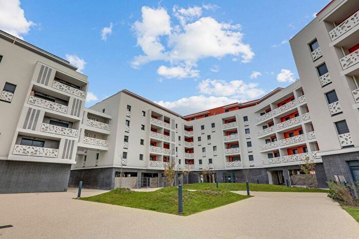 Appartement à louer - Le Bourg-Le Vieux Bourg, Lormont - 3 pièces - 2 chambres