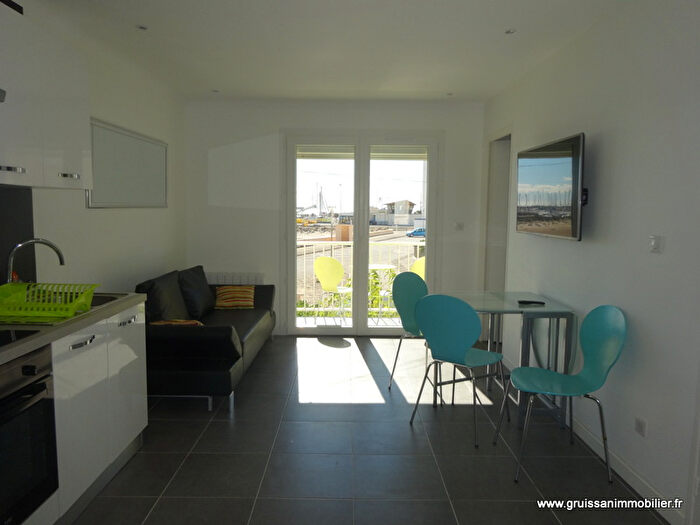 Appartement à louer - Fleury, Saint-Pierre, Les Cabanes - 3 pièces - 2 chambres