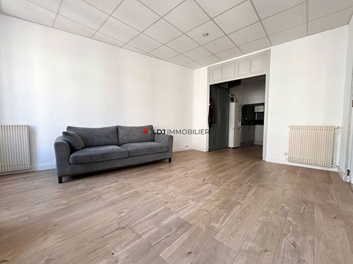 Appartement 3 pièces à Gare, Perpignan, à louer