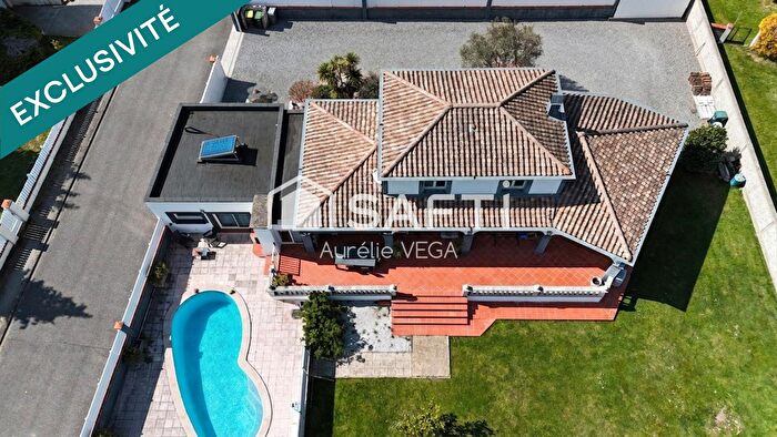 Foix : Maison 9 pièces à vendre