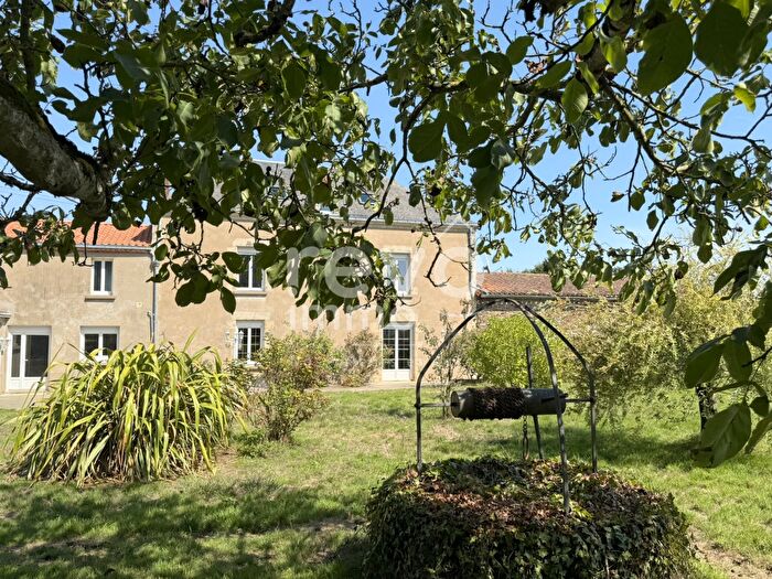 Maison à vendre - Mormaison - 7 pièces - 4 chambres